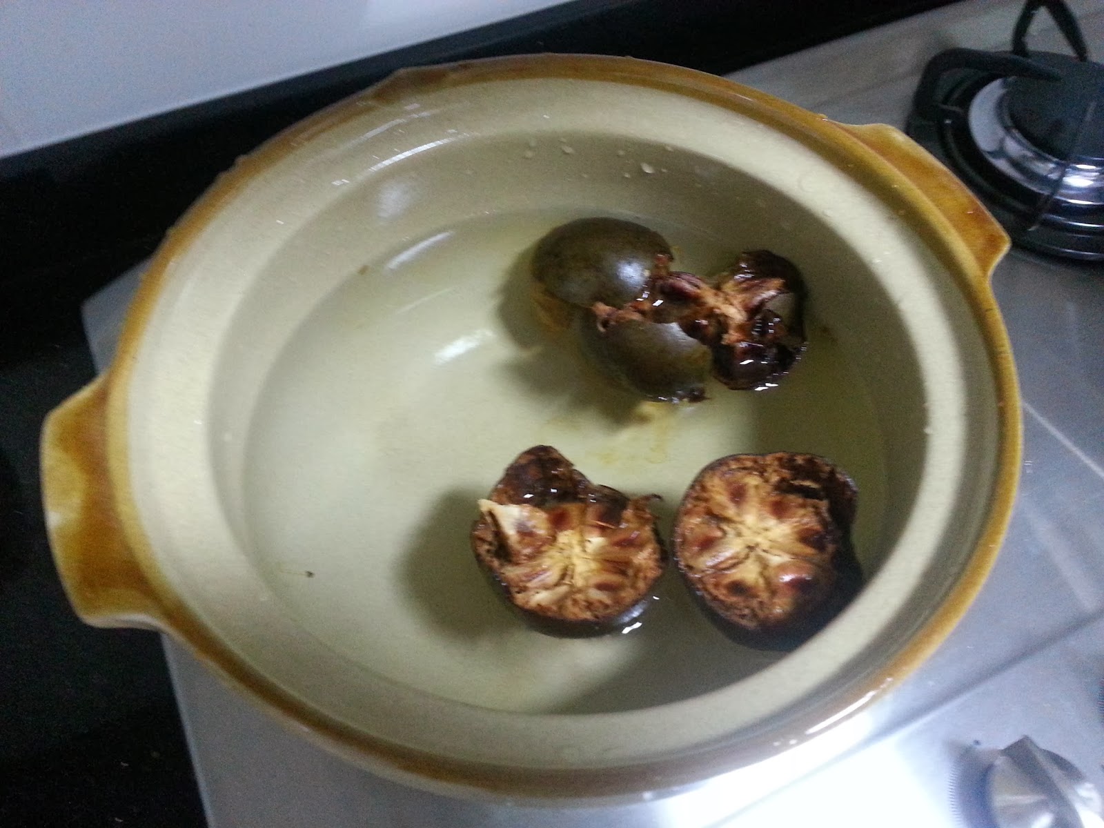 Recipes: Luo Han Guo Chinese Herbal Tea (罗汉果凉茶) | NOTOX WELLNESS